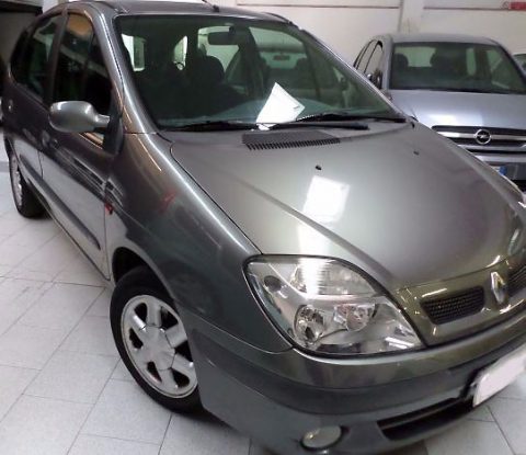 Renault Scenic 2 Geblsewiderstand Ausbauen